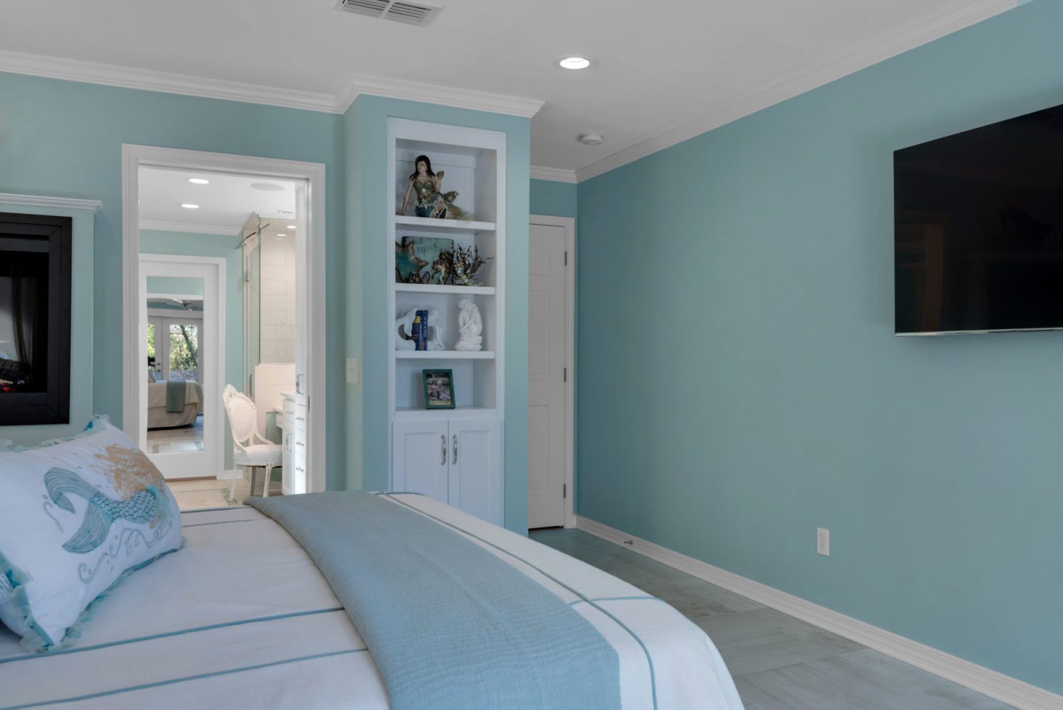 A Master Bedroom turned Ocean-Themed Sanctuary - Bontrager Builders Group
